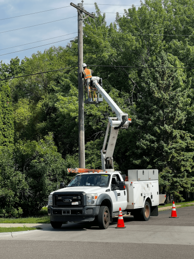 Aerial Construction – Pacific Tech Communications Inc.